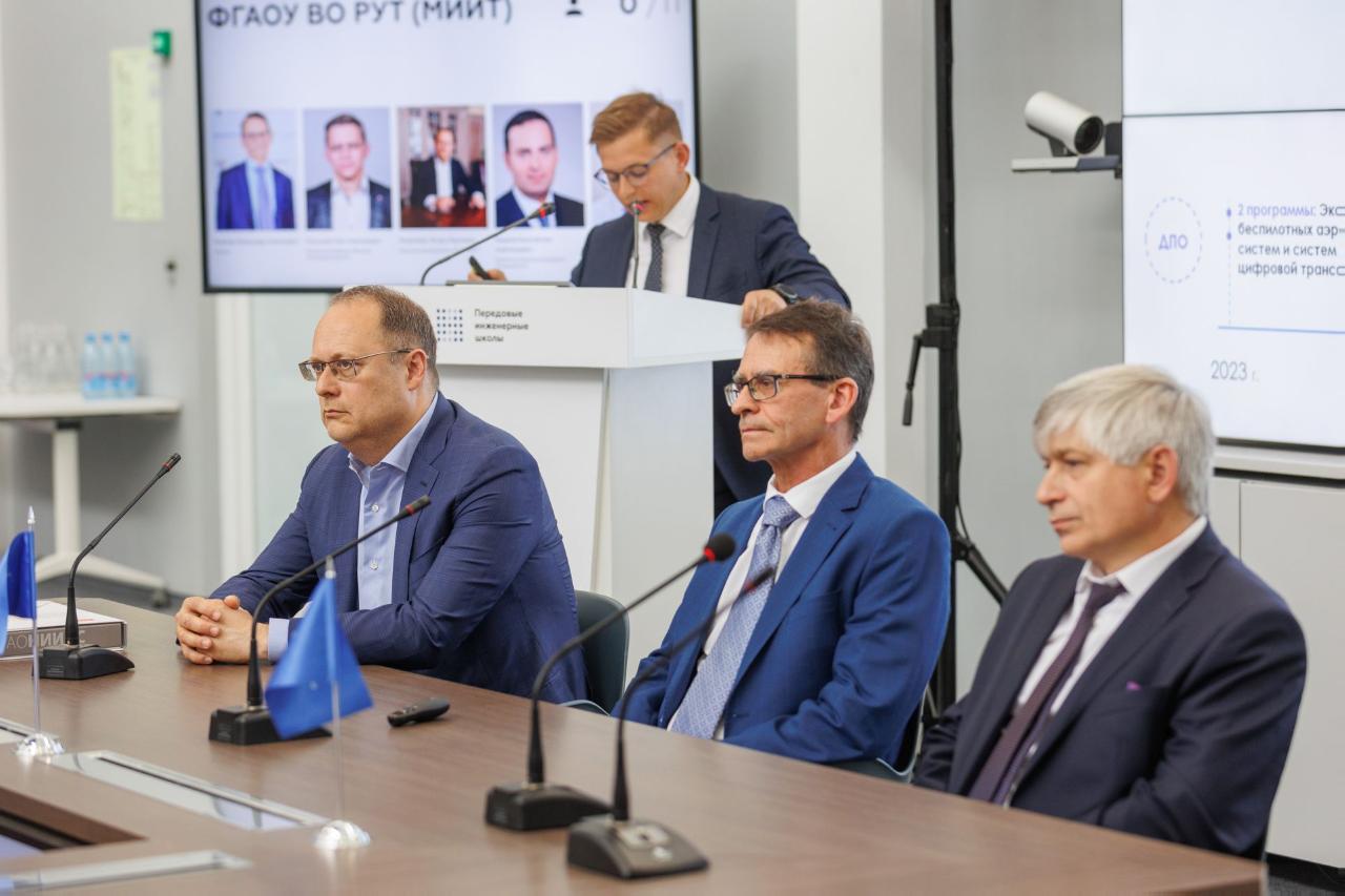 РУТ (МИИТ) представил свой проект Передовой инженерной школы | РУТ (МИИТ)
